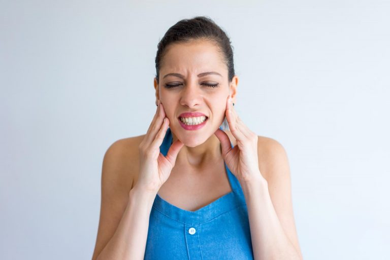 Artralgia de la articulación temporomandibular: Causas y tratamientos ...
